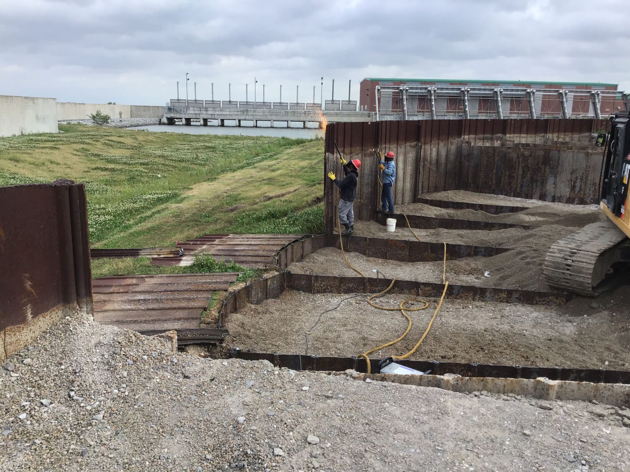 Interim Closure Structure Demolition-17th St. Canal | Cycle Construction